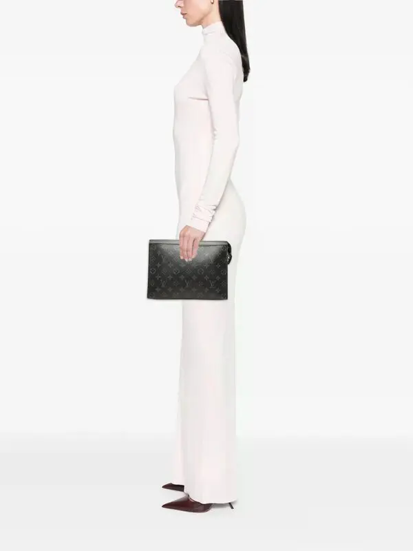 LOUIS VUITTON 2020 Monogram Eclipse Pochette Voyage Mm Clutch Bag