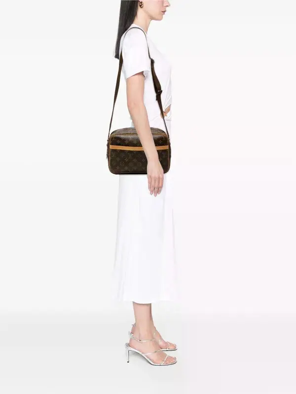 LOUIS VUITTON 2007 Monogram Reporter Pm Crossbody Bag