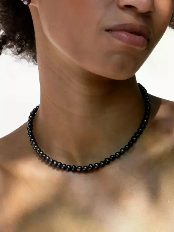 DOWER & HALL Timeless Peacock Freshwater Pearl Necklace