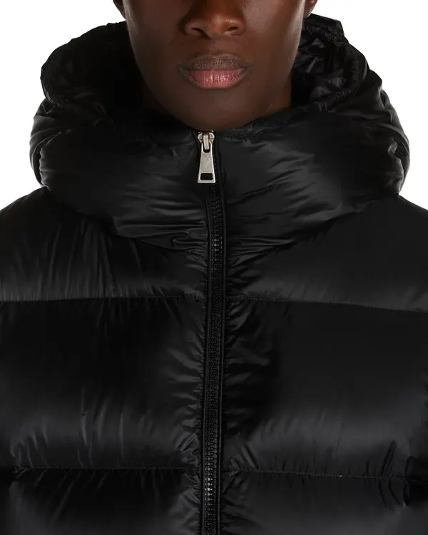 Moncler Feligule Hooded Short Down Jacket