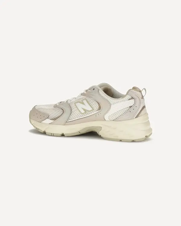NEW BALANCE 530 Sneakers - Beige