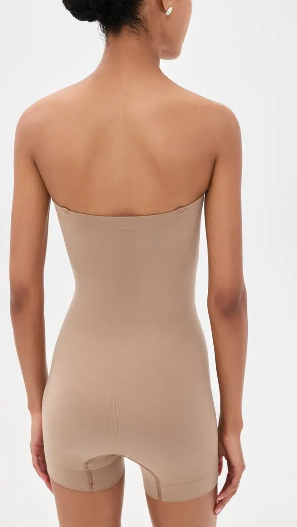 SKIMS Strapless Shortie Bodysuit
