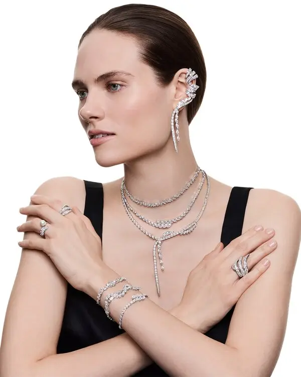 SWAROVSKI Mesmera Stone All Around Collar Necklace, 14.87