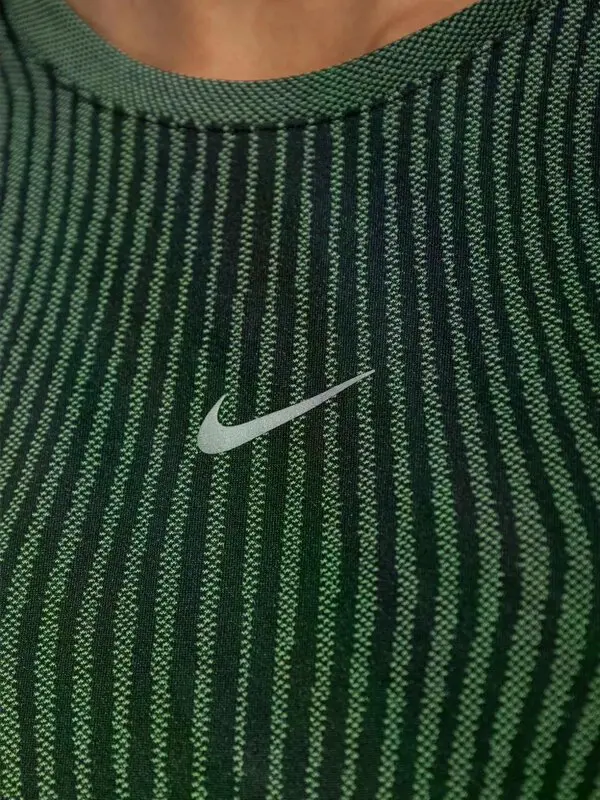 Nike Swift Aero-fit Logo-print T-shirt