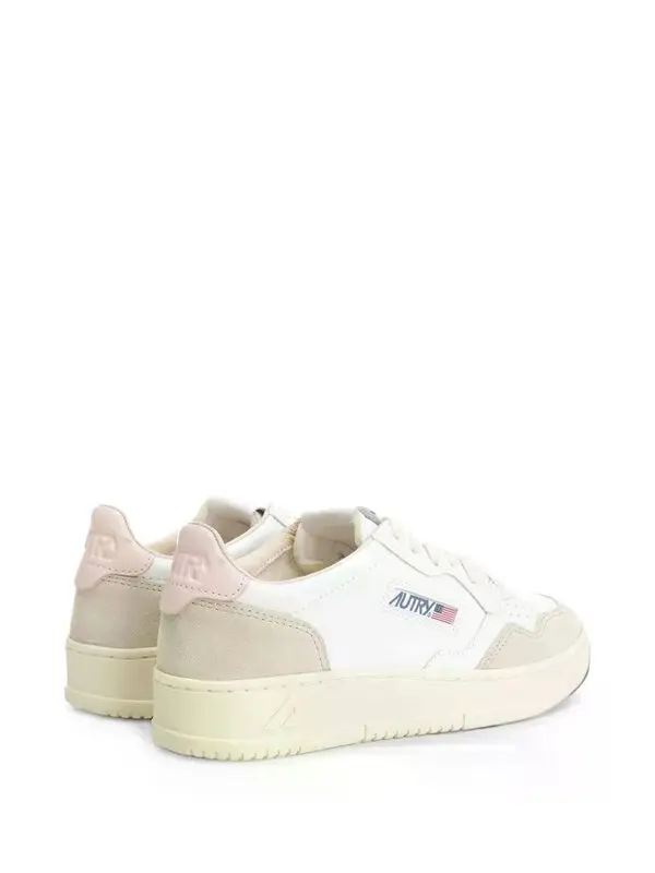 AUTRY Medalist Low Panelled Leather Sneakers - White