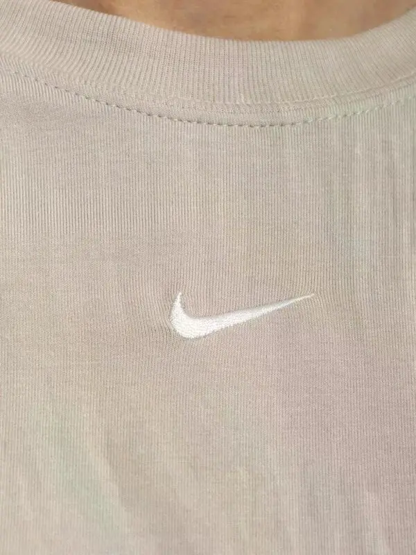 Nike Chill Logo-embroidered Cropped T-shirt