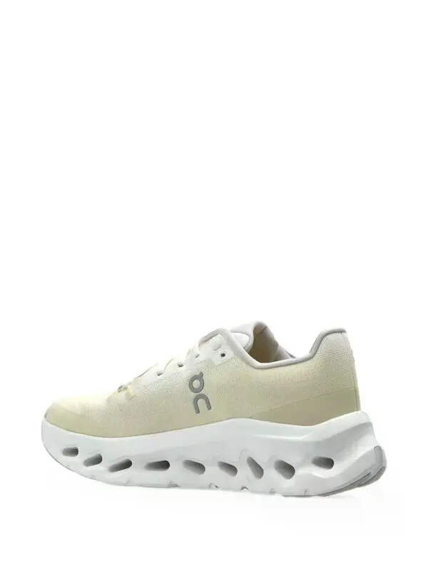 On Cloudtilt Low-top Running Sneakers - White