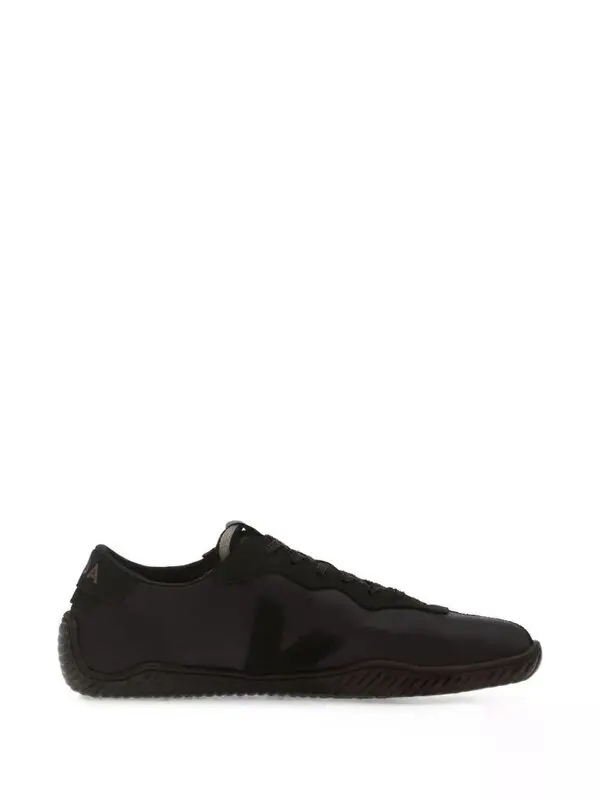 VEJA Jitsu Sneakers