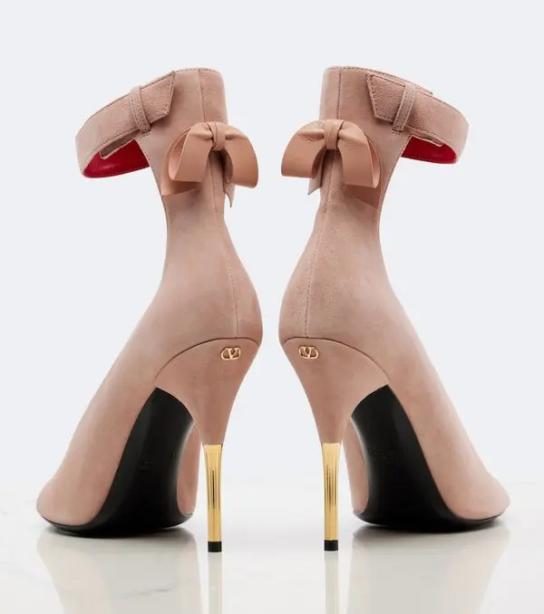 Valentino Garavani Suede Bow Detailing Sandals - Pink