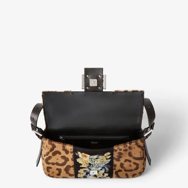 Fendi Baguette® 26424