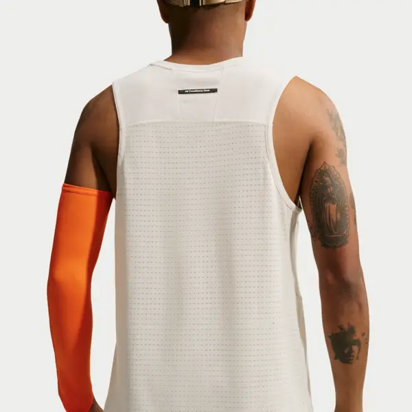 Nike Solar Chase Tank Top - Brown