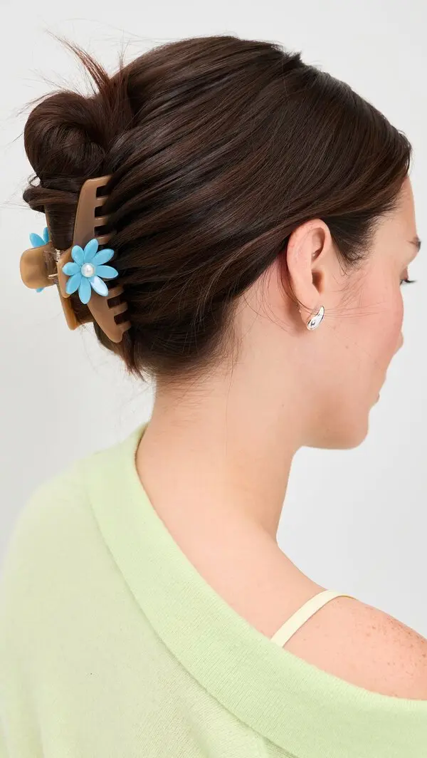Lele Sadoughi Daisy Claw Clip