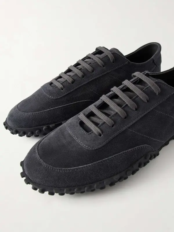 COMMON PROJECTS Suede Sneakers