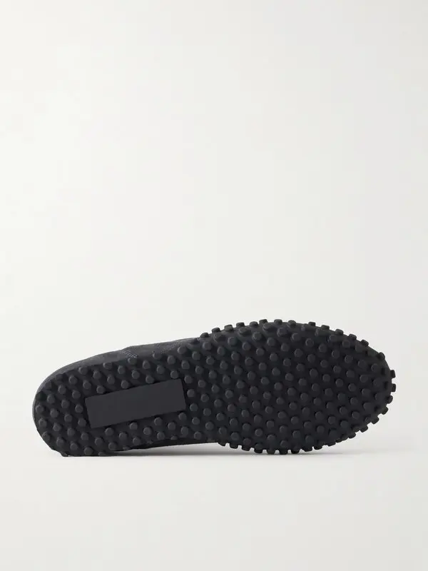 COMMON PROJECTS Suede Sneakers - Black