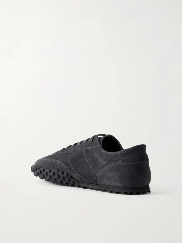 COMMON PROJECTS Suede Sneakers - Black