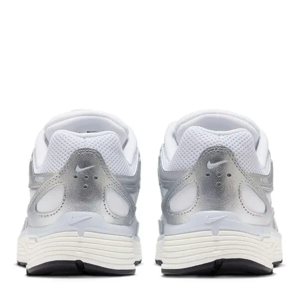 Nike Casual Sneakers - White