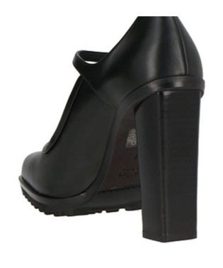 Max Mara Minimalist Mary Jane Shoes