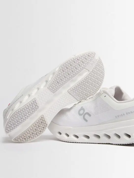 On Simple Casual Shoes