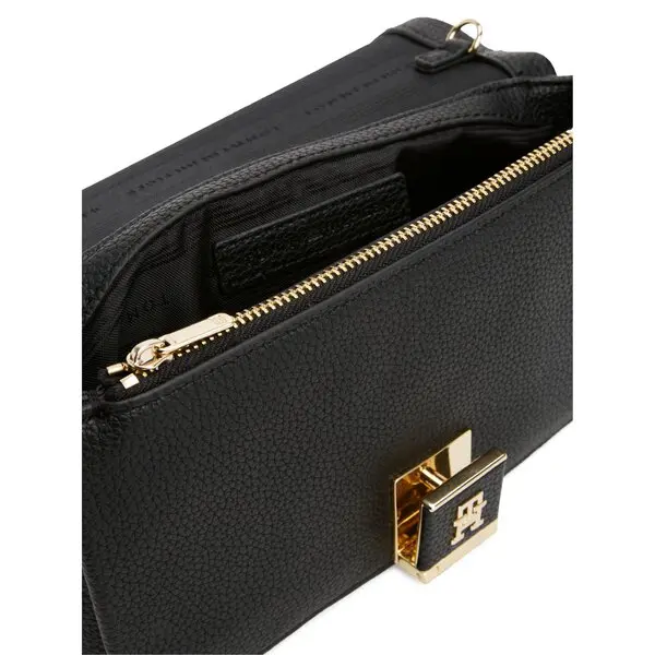 Tommy Hilfiger Chain Wallet