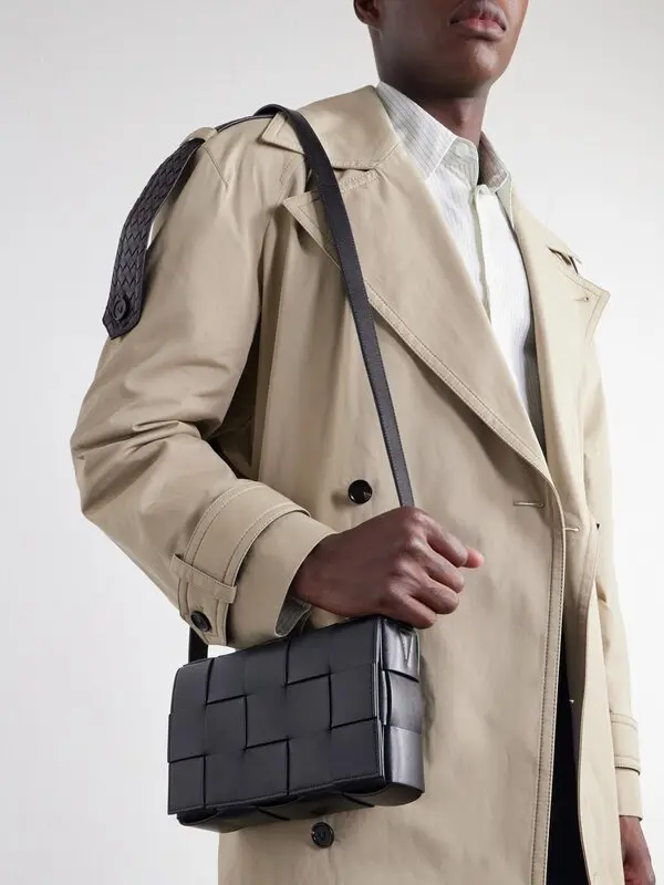 Bottega Veneta Cassette Medium Messenger Bag - Black