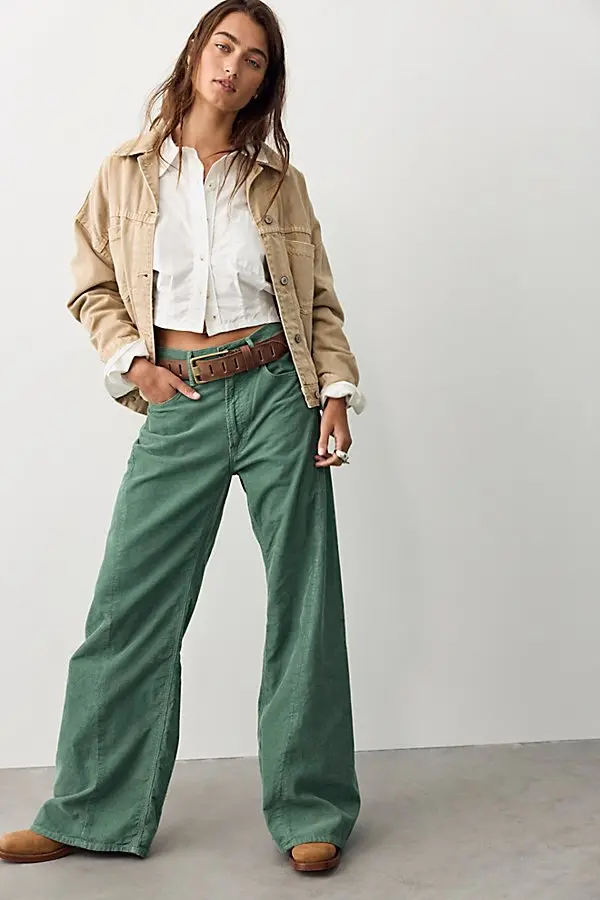 MOTHER The Lemon Twist Sneak Corduroy Jeans - Dark Ivy