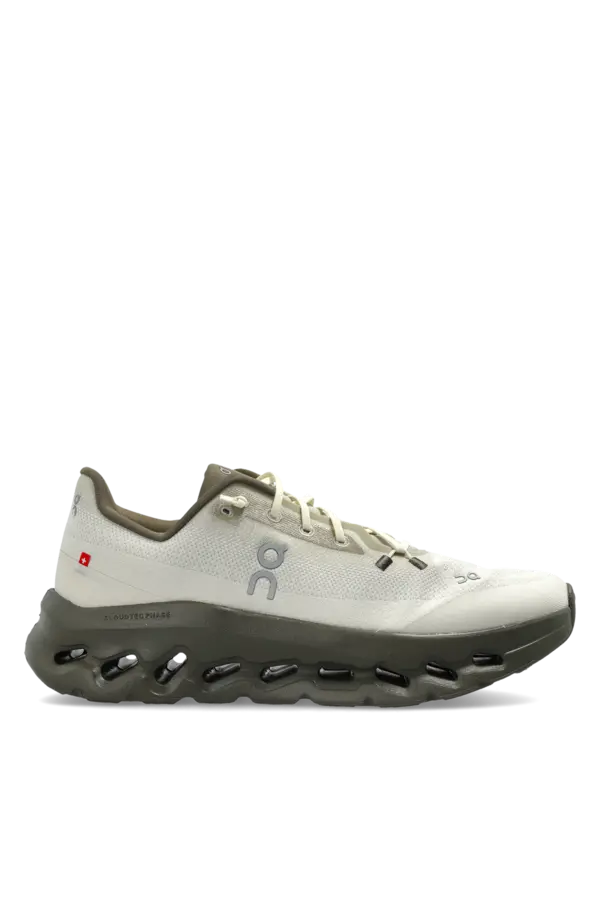 On Cloudtilt Sports Shoes - Cream