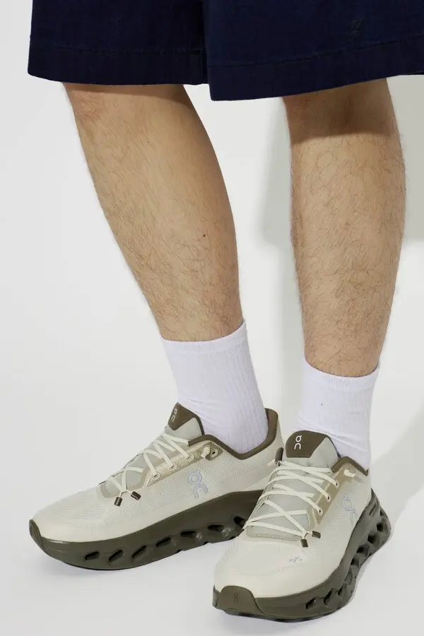 On Cloudtilt Sports Shoes
