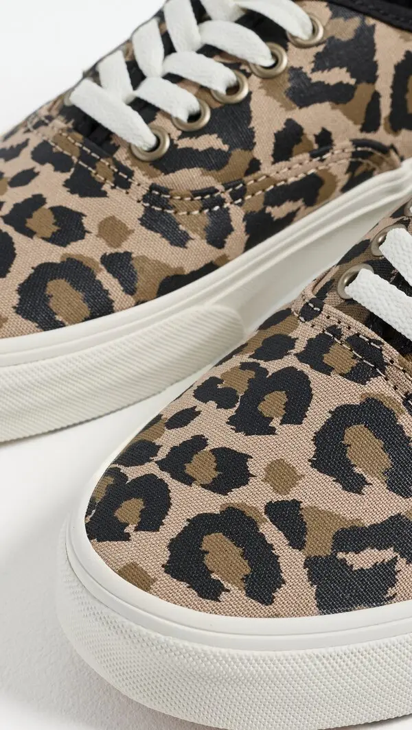 VANS Authentic Sneakers M 7/ W