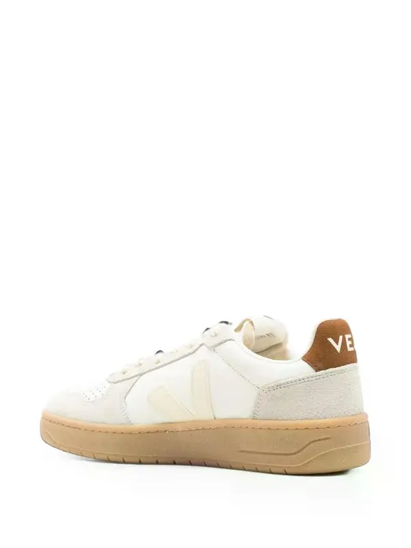 VEJA V-82 Sneakers