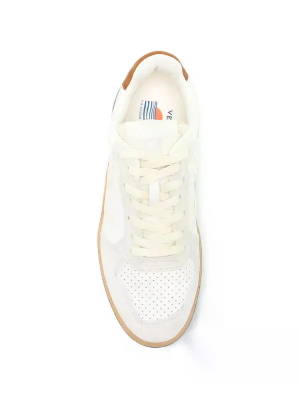 VEJA V-82 Sneakers