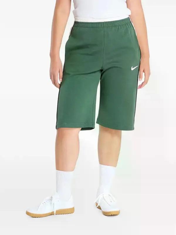 Nike Logo-embroidered Side-stripe Shorts - Green
