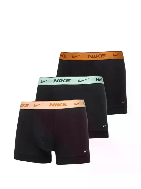 Nike Essential Logo-print Trunks - Black