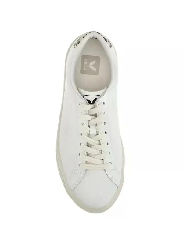 VEJA Esplar Sneakers - White