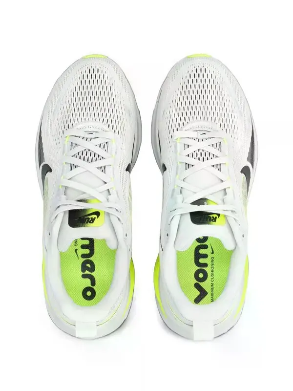 Nike Vomero 18 Sneakers