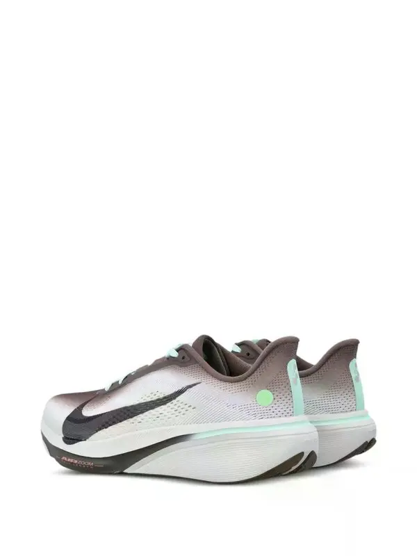 Nike Zoom Pegasus 42 Sneakers