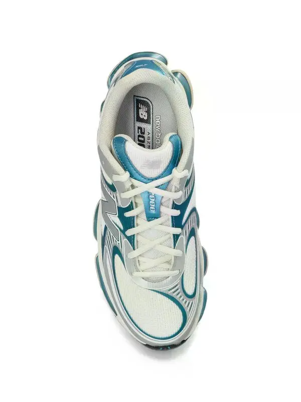 NEW BALANCE Abzorb 2000 Athletic Sneakers - White