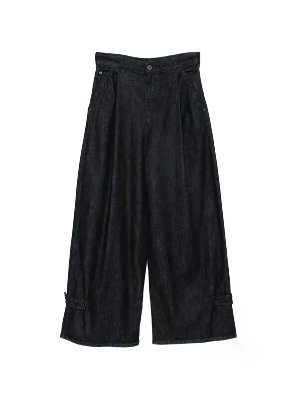 Emporio Armani J6i Relaxed Fit Jeans In Rinse Denim With Pleats Signature Capsule - Blue