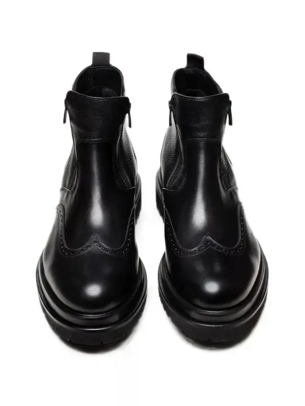 POCHE PARIS Brogue-detail Ankle Boots