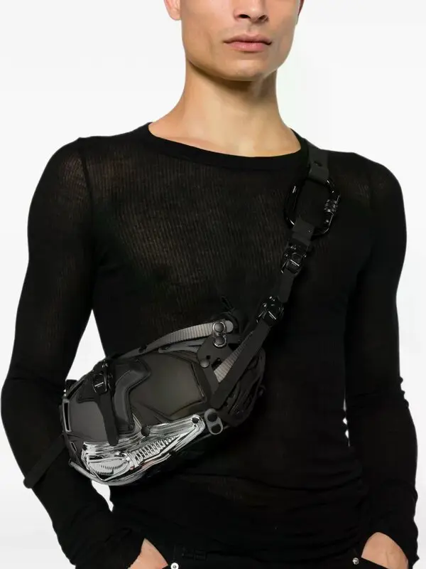 INNERRAUM Sculptural-shell Carabiner Belt Bag