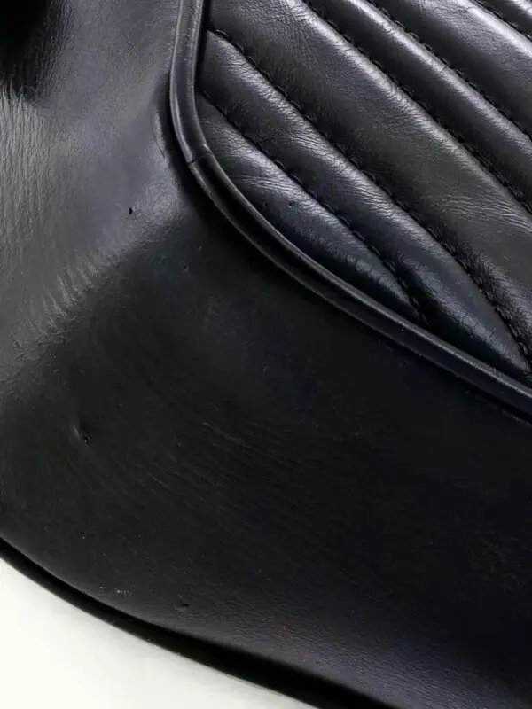Gucci Matelasse Leather Small Shoulder Bag - Black