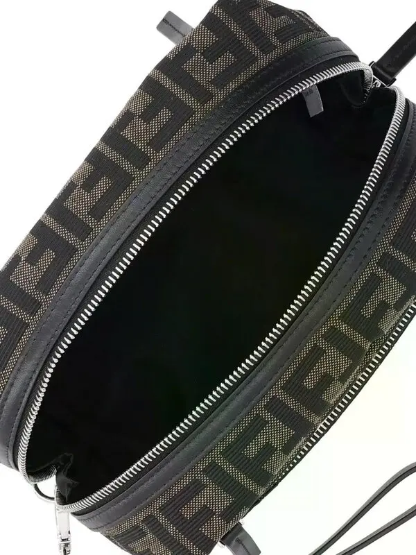 Fendi Logo-jacquard Wash Bag - Black