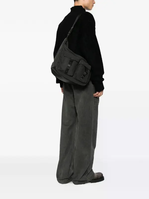 JUUN.J Buckle-fastening Multi-pocket Shoulder Bag - Black