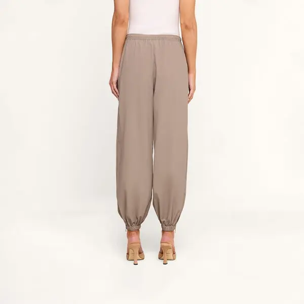 L'Agence Mariko Jogger Pants With Zip Cuffs - Light Cardamom