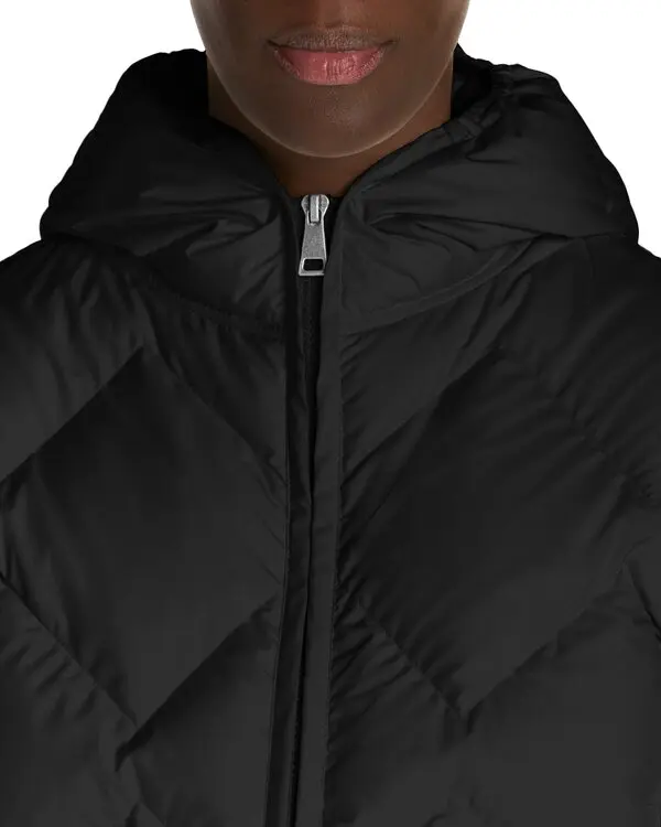 Moncler Arvouinne Hooded Triangle Quilted Short Down Jacket