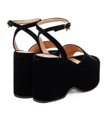 GIANVITO ROSSI Versatile Velvet Wedge Sandals
