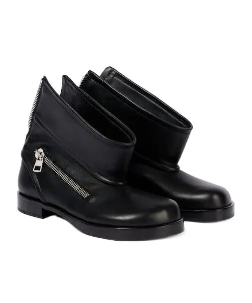 J.W.ANDERSON Solid Color Leather Biker Boots - Black