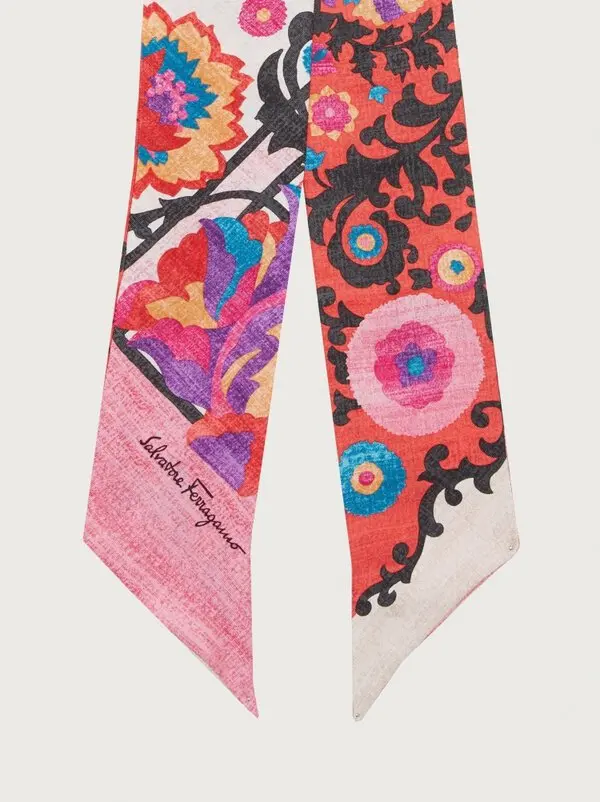 FERRAGAMO Logo Scarf
