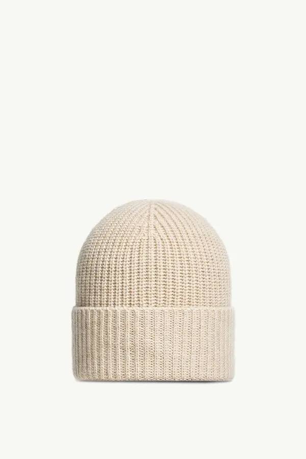 Moncler Logo Patch Knitted Beanie