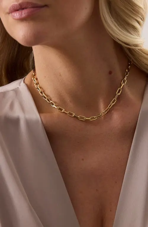 Sara Weinstock 18k Gold Rectangular Link Chain Necklace