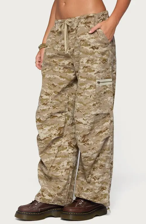 EDIKTED Demey Camo Baggy Pants